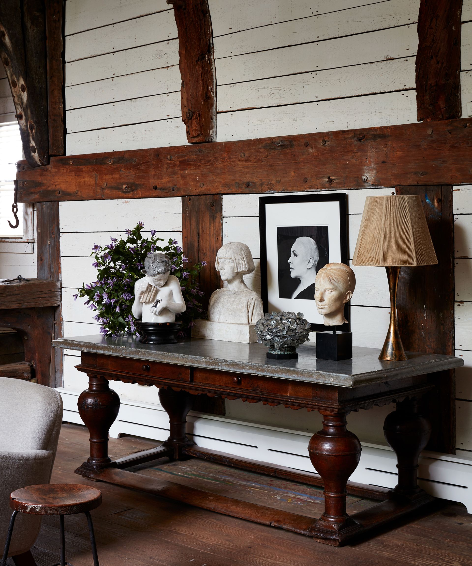 Take a tour of this Cape Cod home owned by Hollywood hitmaker Ryan ...