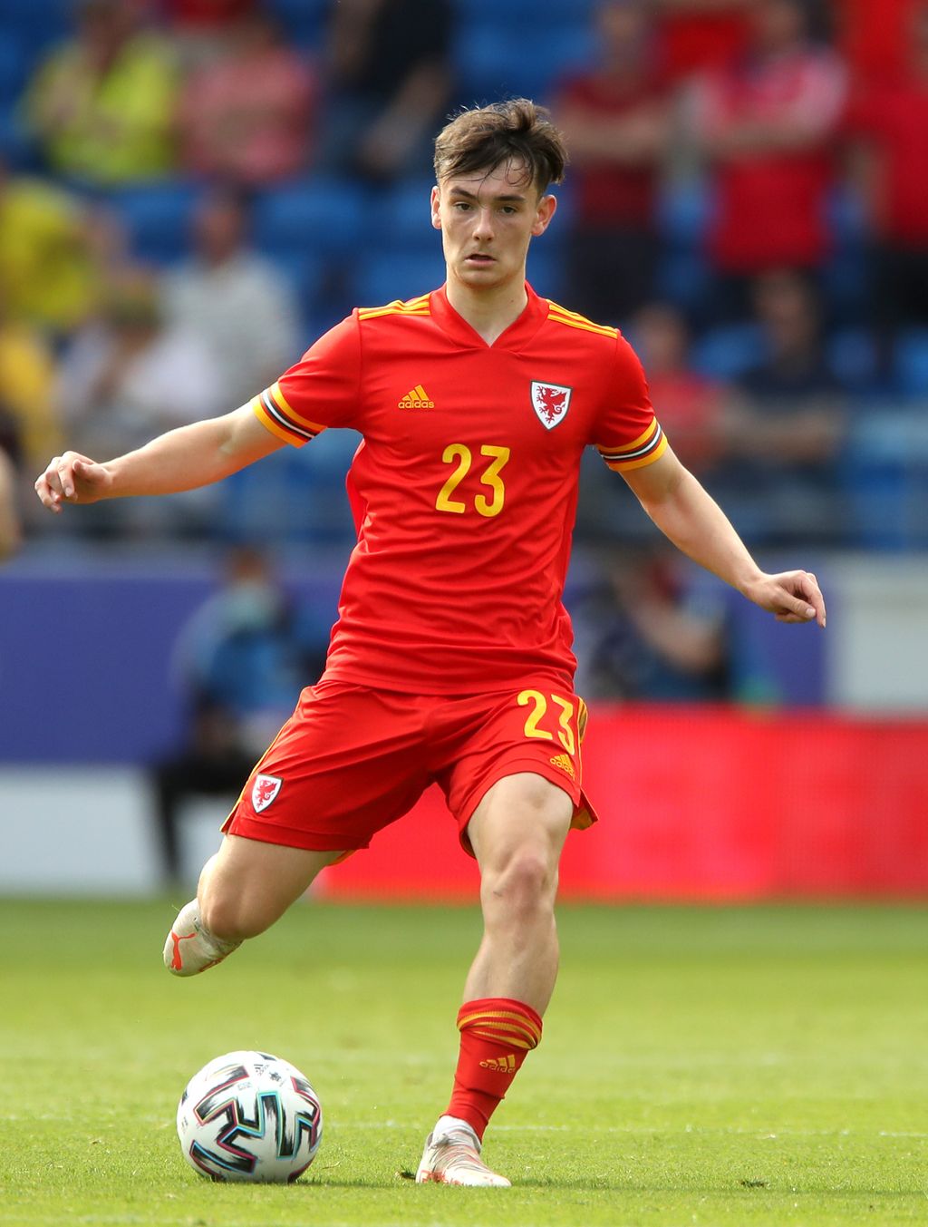 Manchester United’s Dylan Levitt joins Dundee United on a season-long ...