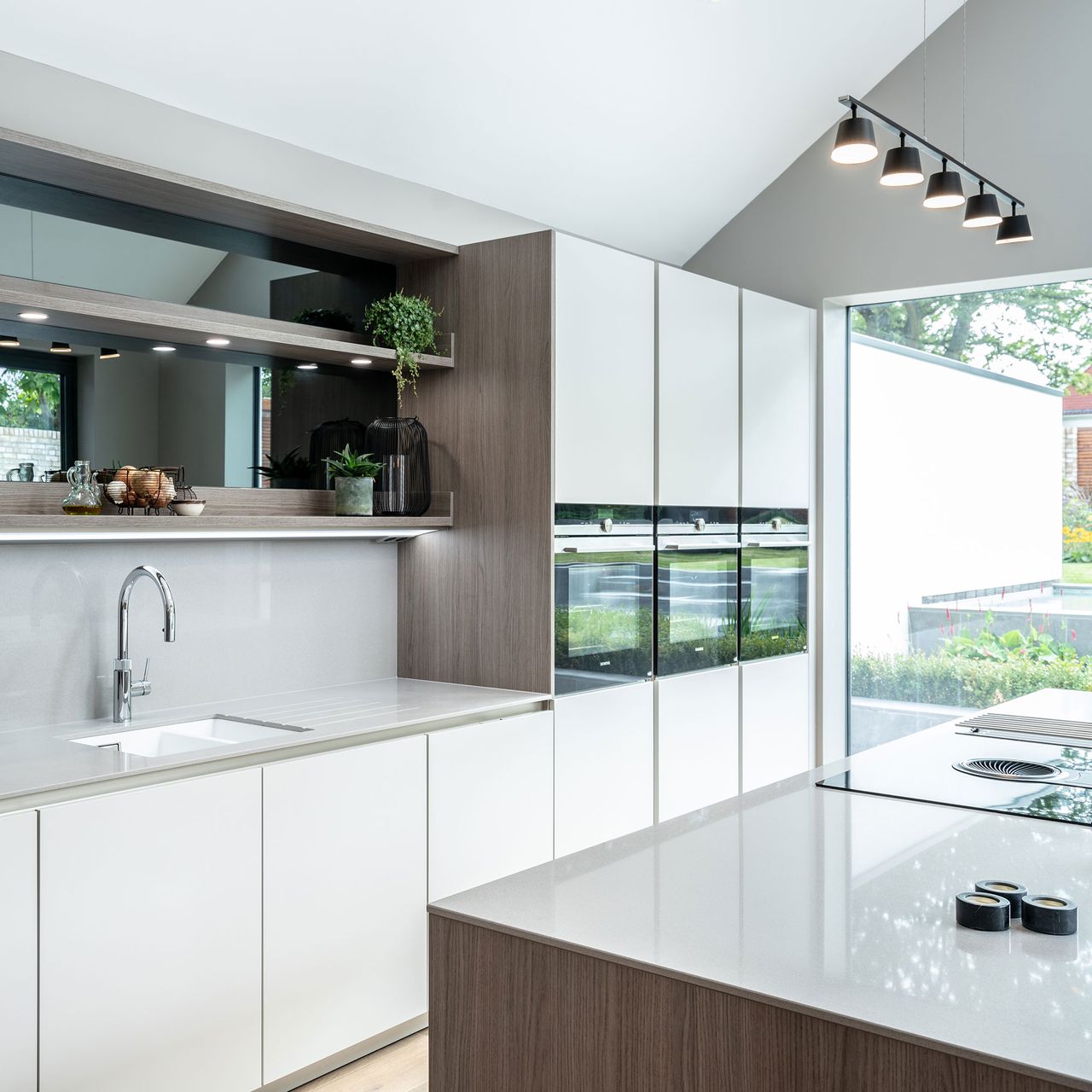 What is the kitchen triangle design? Experts explain kitchen work ...