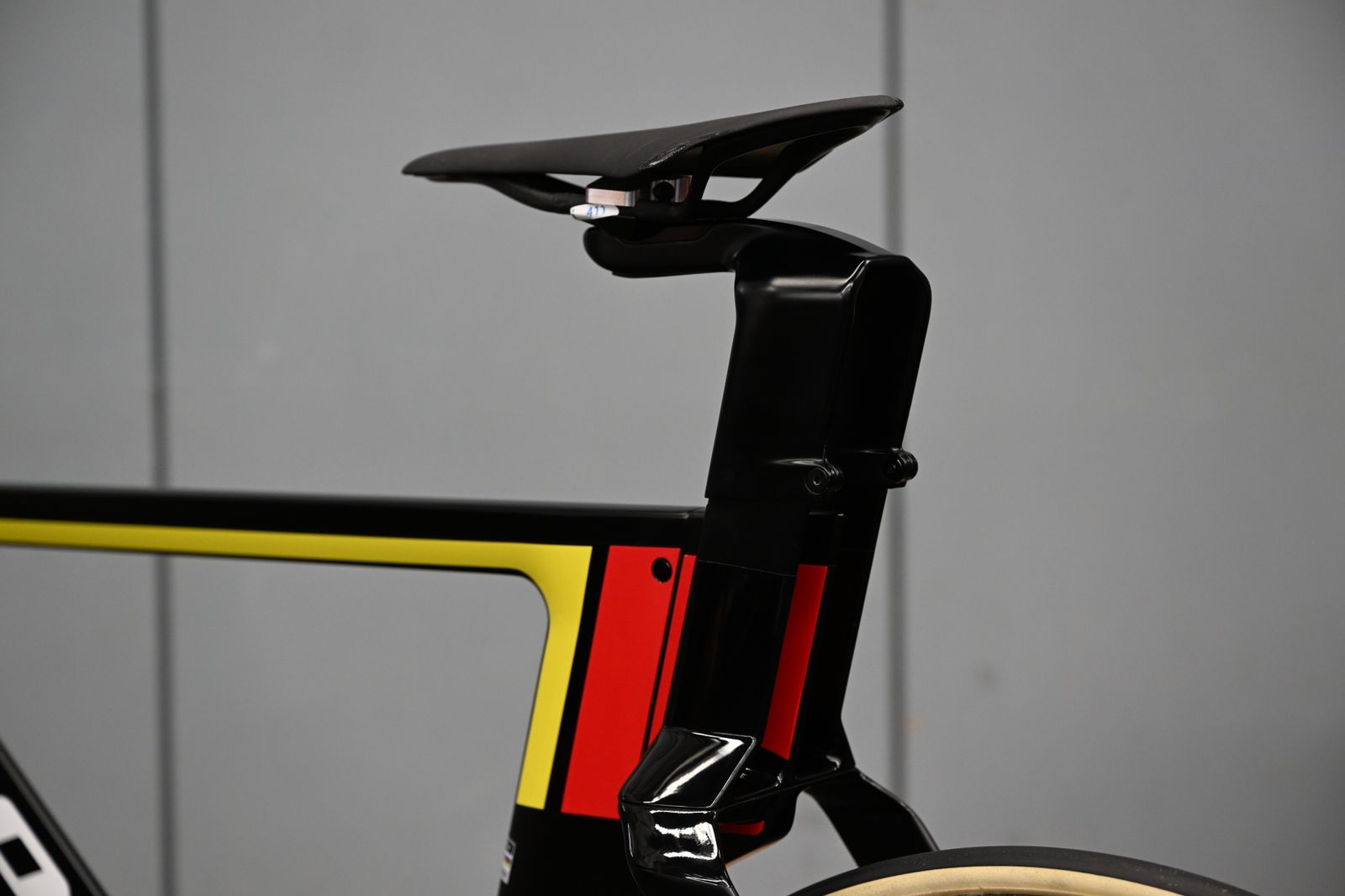 Up close with the unreleased Look P24 - the track bike with two ...