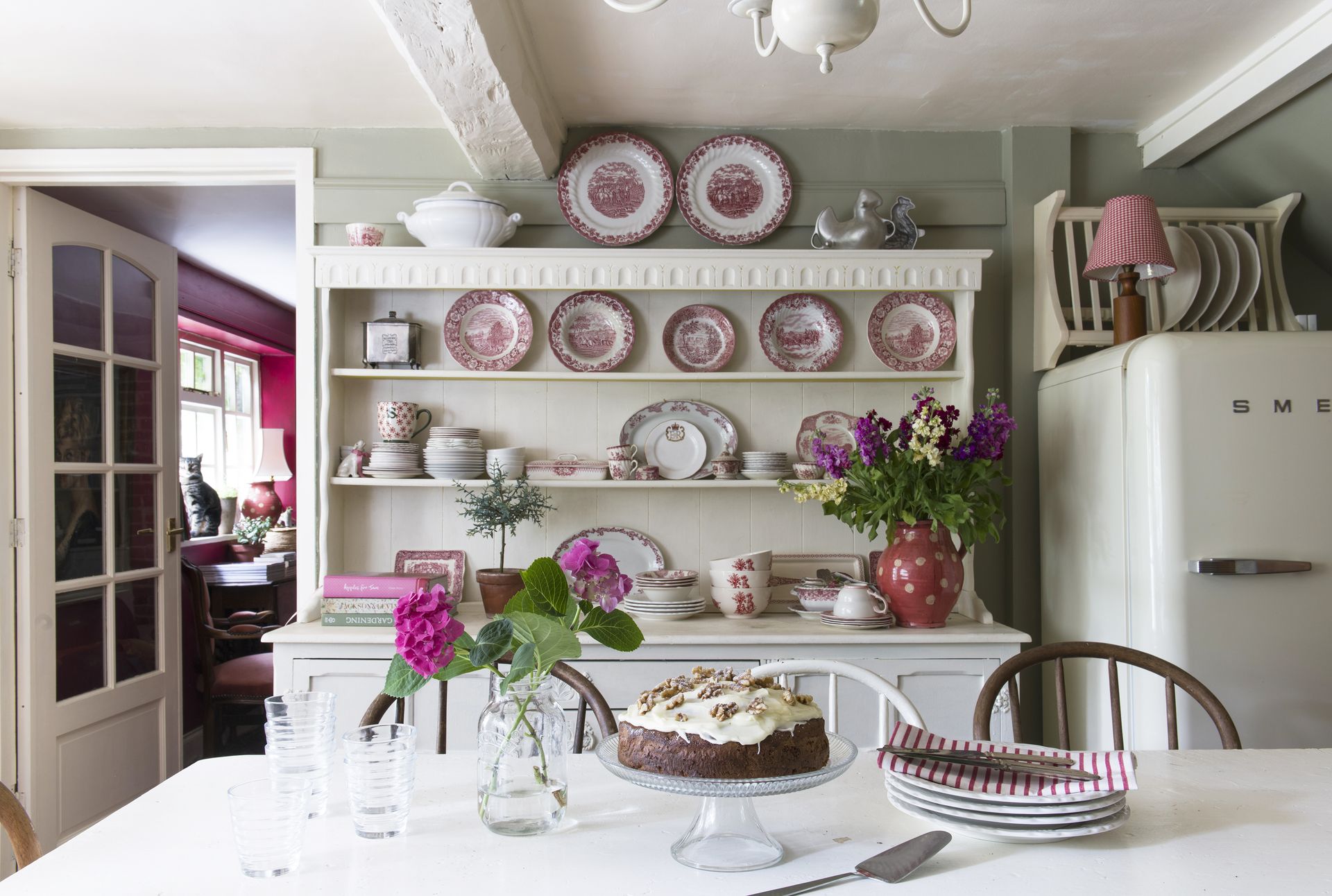 Real home: an 18th century thatched cottage brimming with classic ...