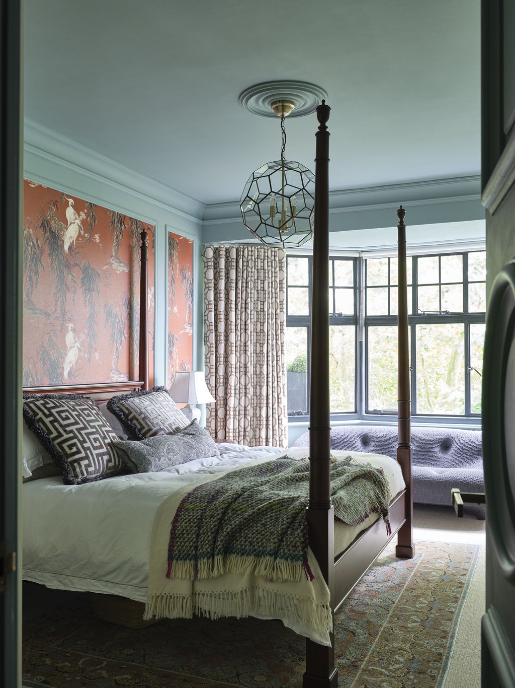 15 bedroom ceiling light ideas: brighten up you space | Homes and Gardens