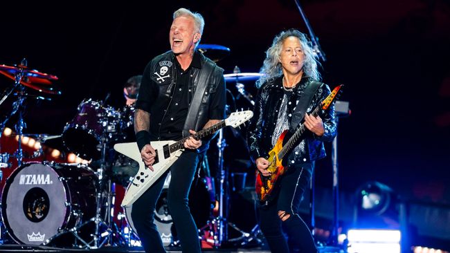 Metallica play show dominated by Kill 'Em All and Ride the Lightning material in honor of late ...