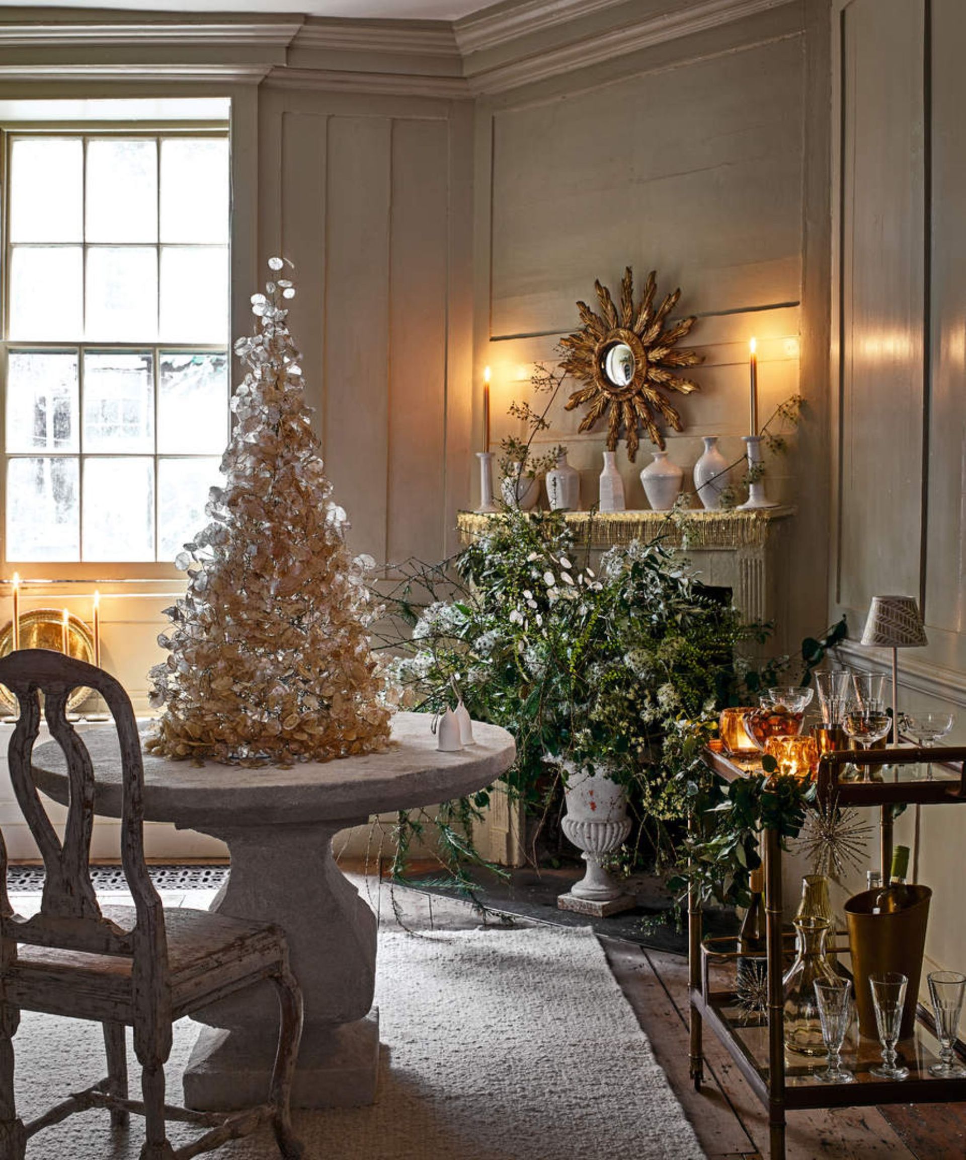 10 White Christmas Tree Ideas — The Color Trend We're Into | Livingetc
