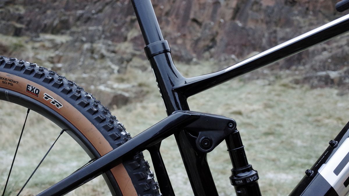 BMC Fourstroke 01 LT One review | Bike Perfect