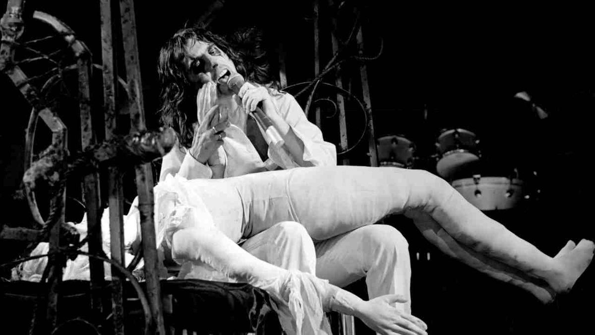 Alice Cooper:: the story behind Welcome To My Nightmare | Louder