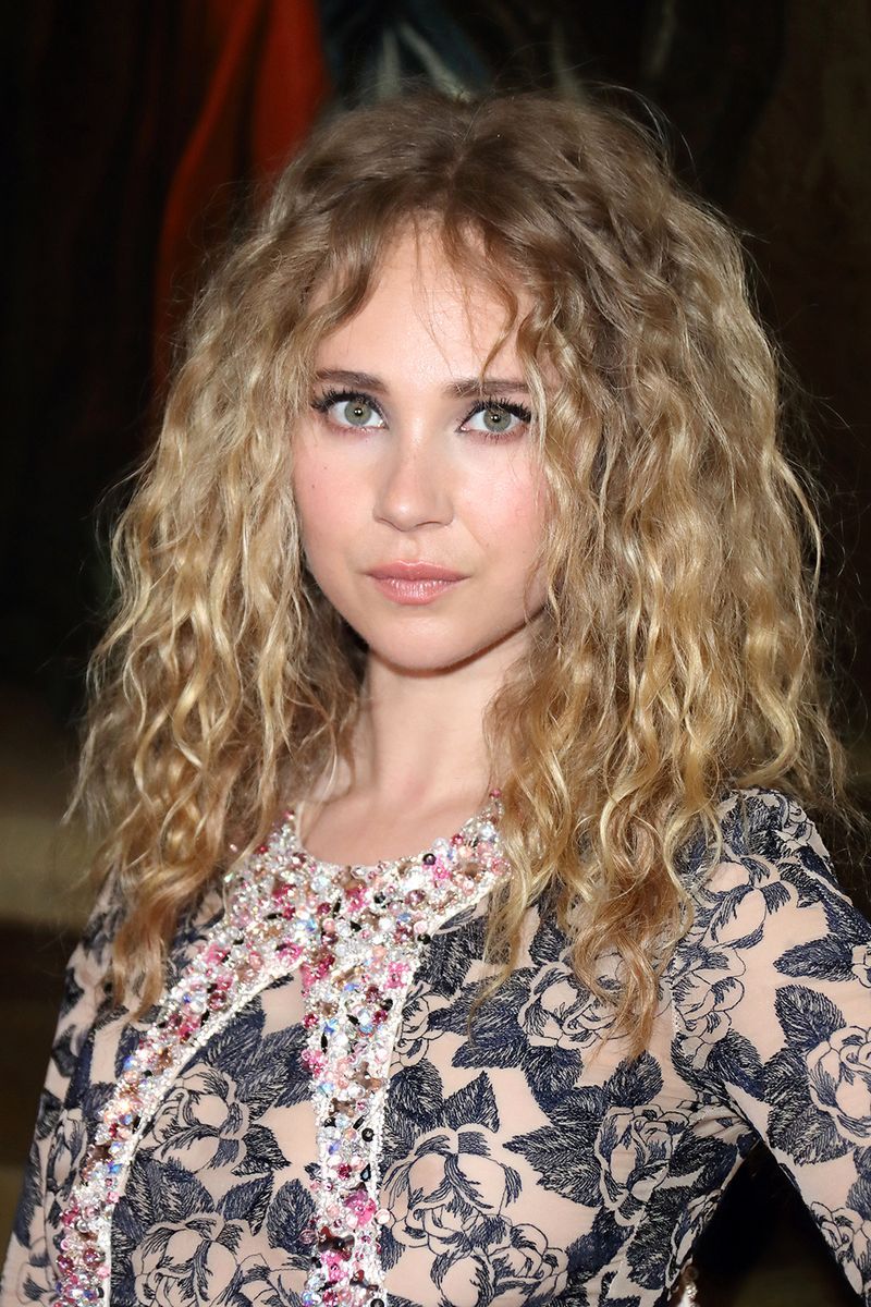 30 Best Celebrity Curly Hair Types - Types of Curls to Try Now | Marie ...