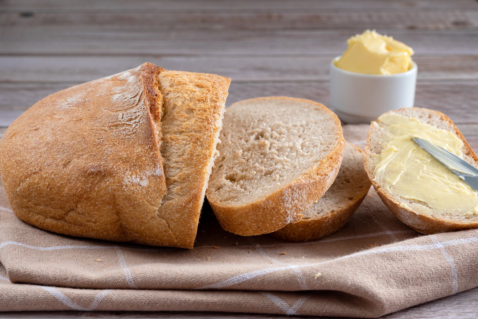 Paul Hollywood's cob bread loaf | Baking Recipes | GoodtoKnow