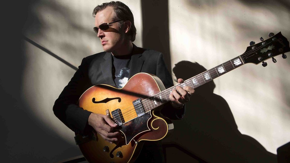 Joe Bonamassa showcases the best of his breathtaking guitar and amp ...