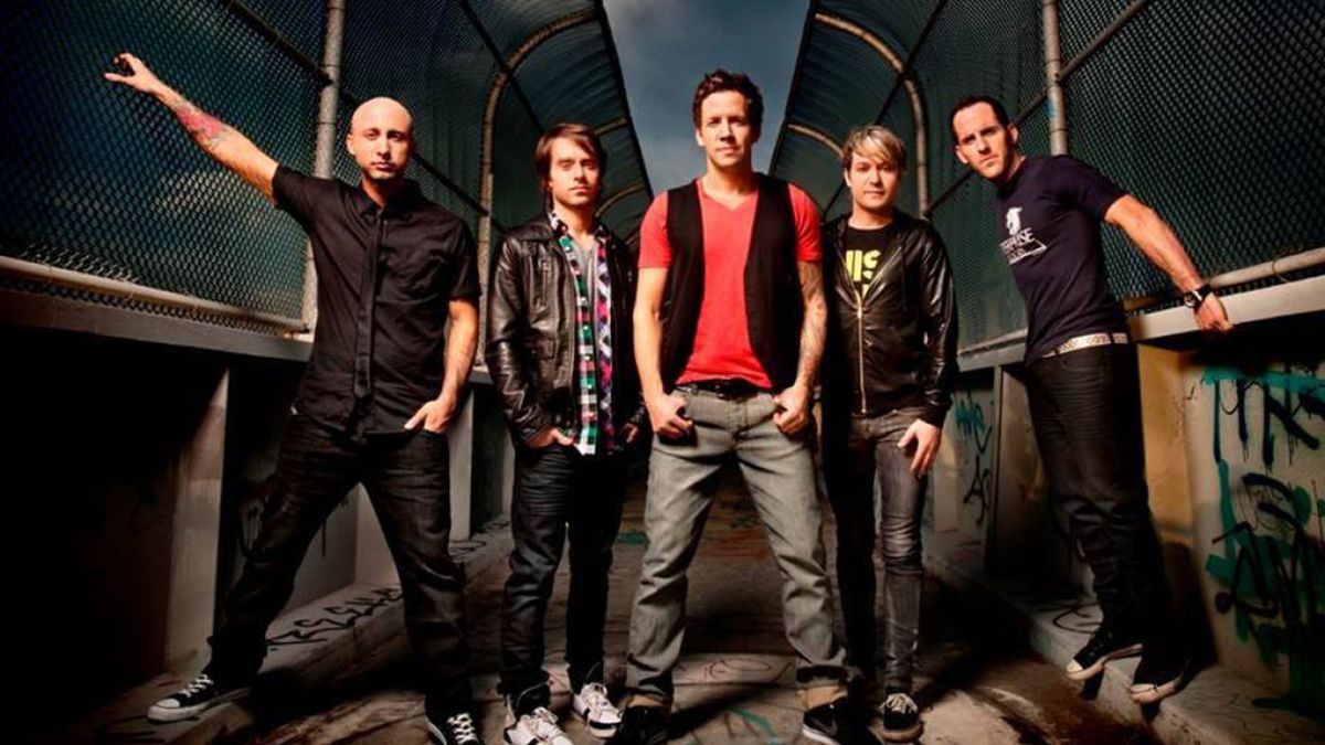 Simple Plan issue video for Boom | Louder