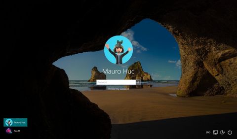 How to reset password from the Lock screen on the Windows 10 Fall ...