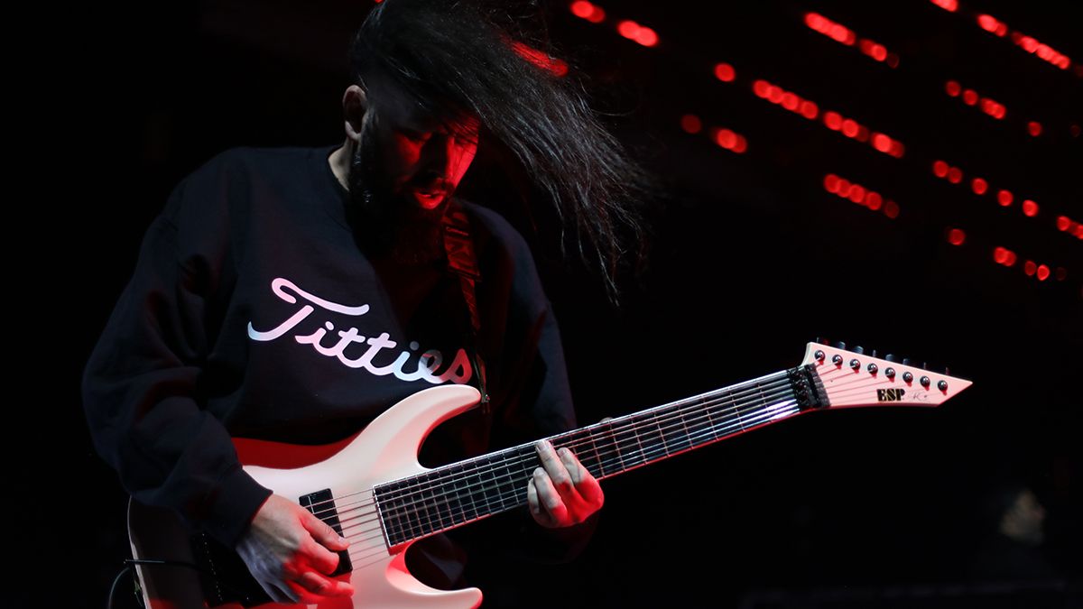 Deftones’ Stephen Carpenter is now playing Kiesel guitars – but will ...