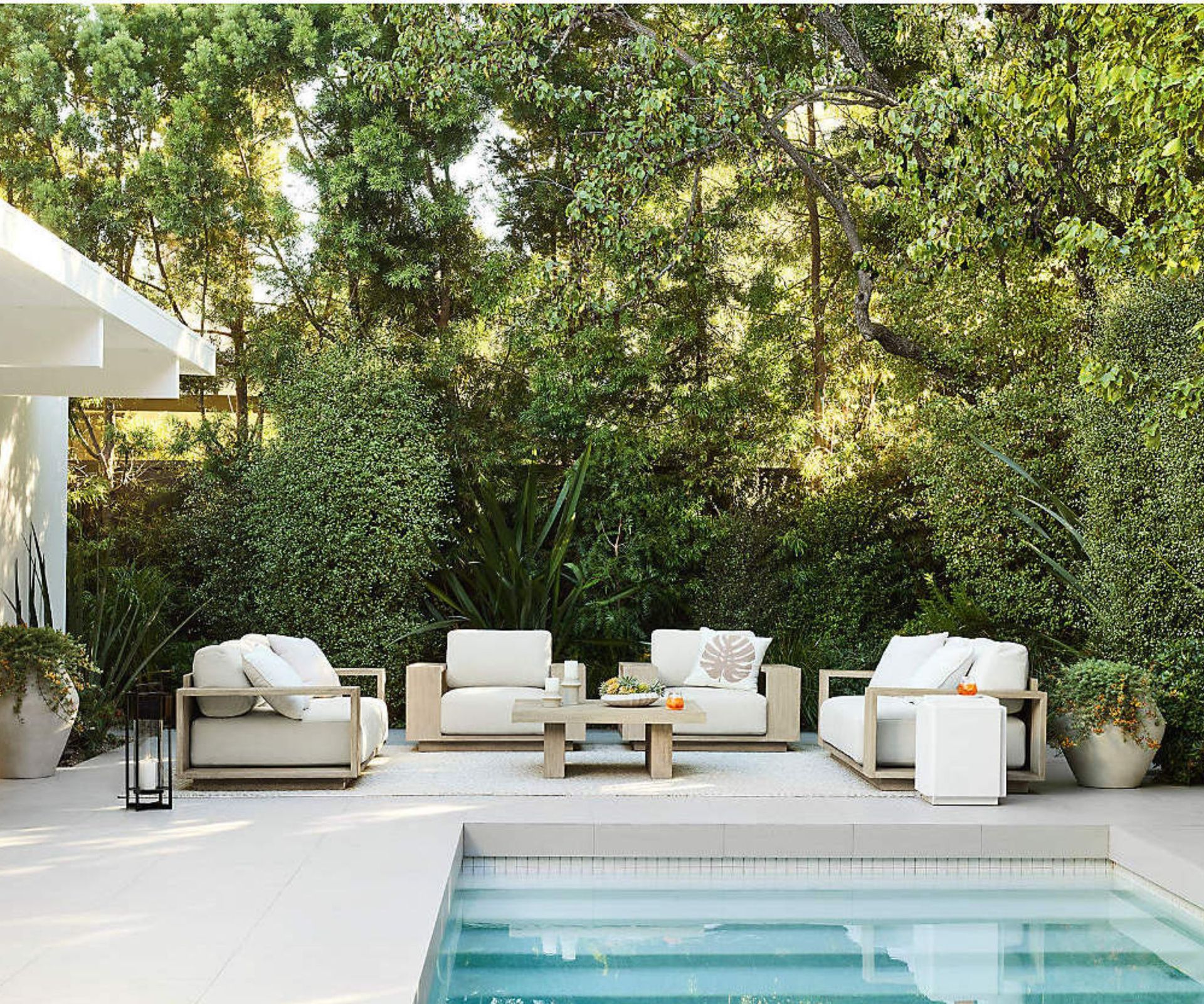 Crate & Barrel’s new outdoor collection is here and it's giving ...