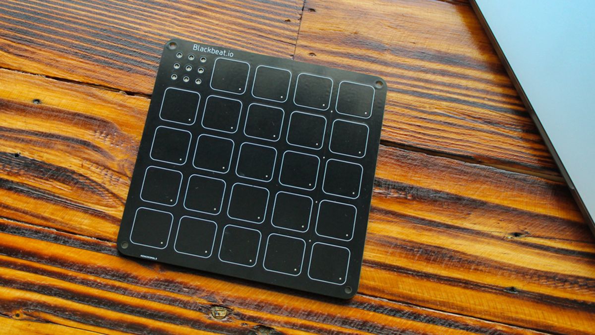 Pico-Powered Touchpad Adds 24 Buttons to Your Project | Tom's Hardware