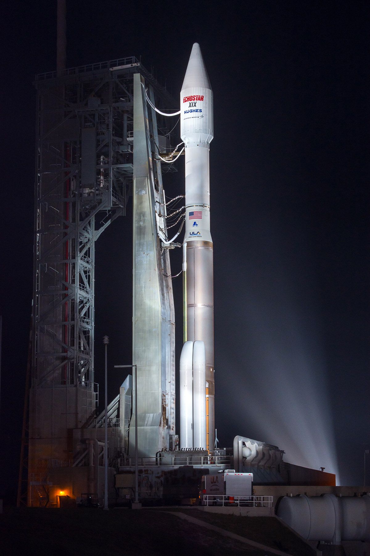 Launch Photos: EchoStar 19 Satellite Launches Into Space on Atlas V ...
