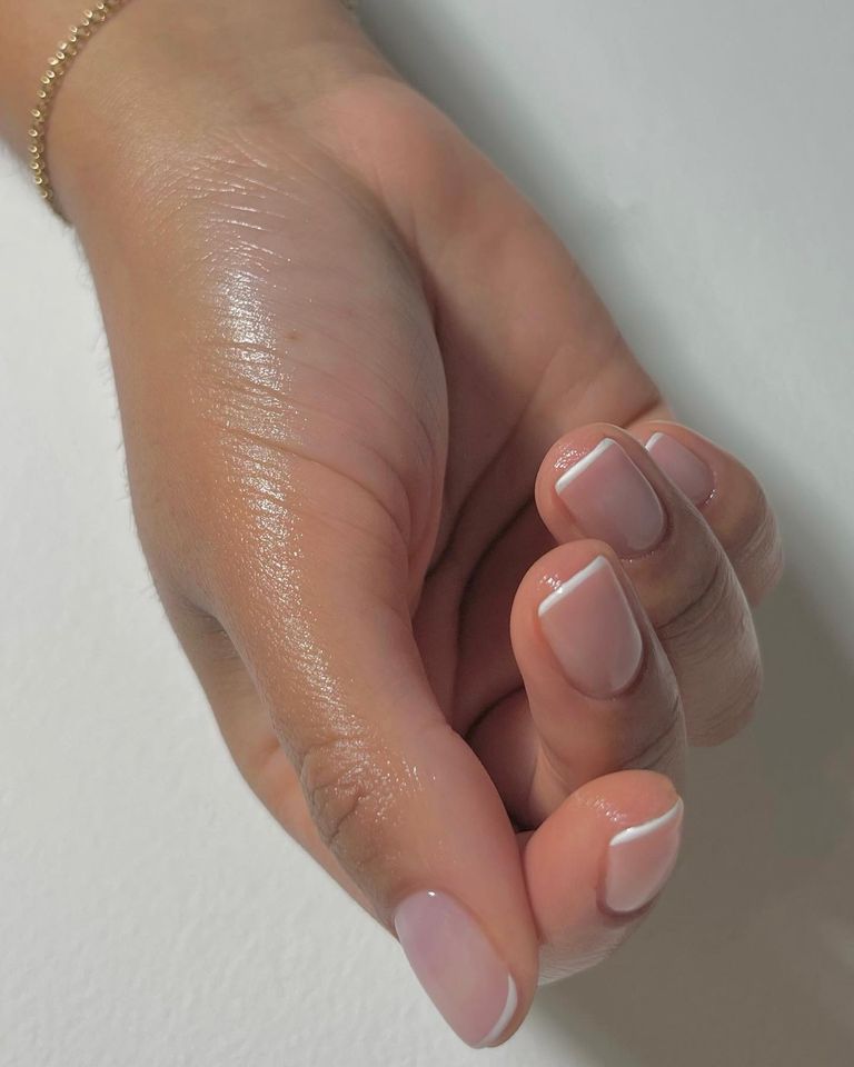 4 Expert-Approved Ways to Do French Tips at Home | Who What Wear