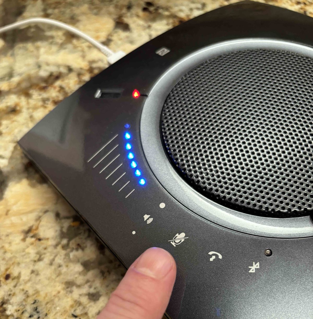 SCN Hybrid Review: ClearOne Wants You Ready to Chat | AVNetwork