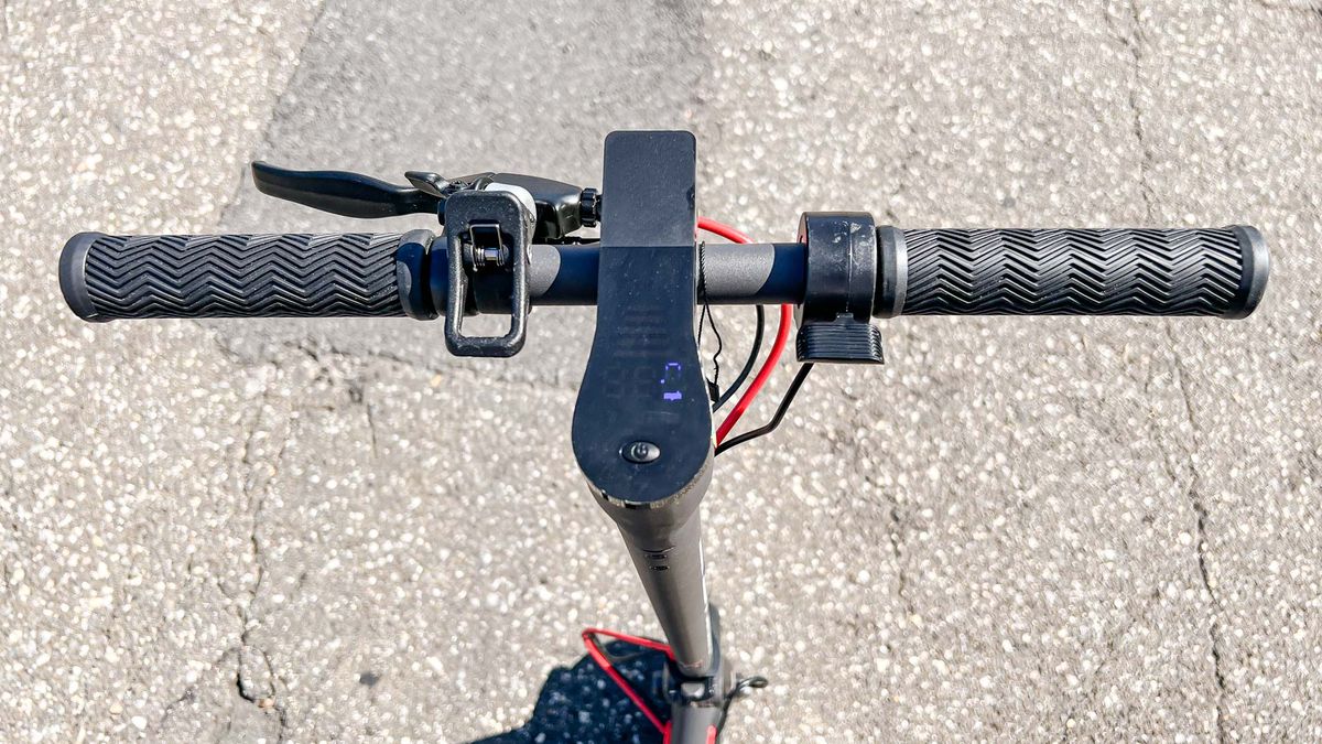 Swagtron Swagger 5 Boost electric scooter review: A solid starter ...