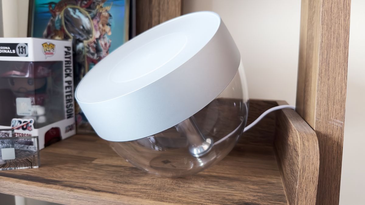 Philips Hue Iris review: A cool but costly lamp for your smart home | iMore