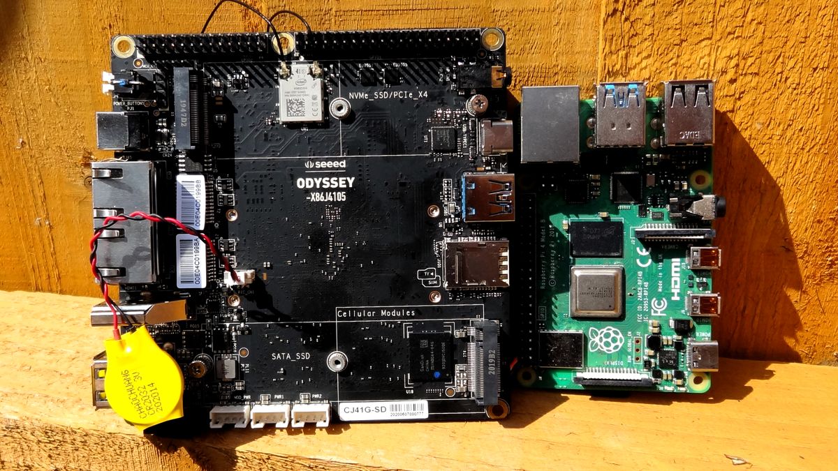 Seeed Odyssey X86J4105 Review: PC and Maker Board in One | Tom's Hardware