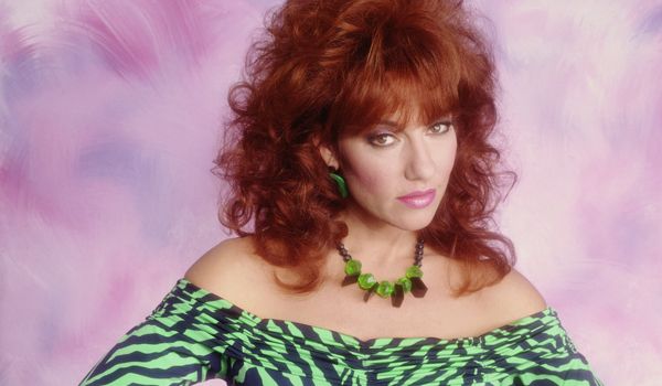 9 TV Characters From The Nineties That Dressed Outrageously | Cinemablend