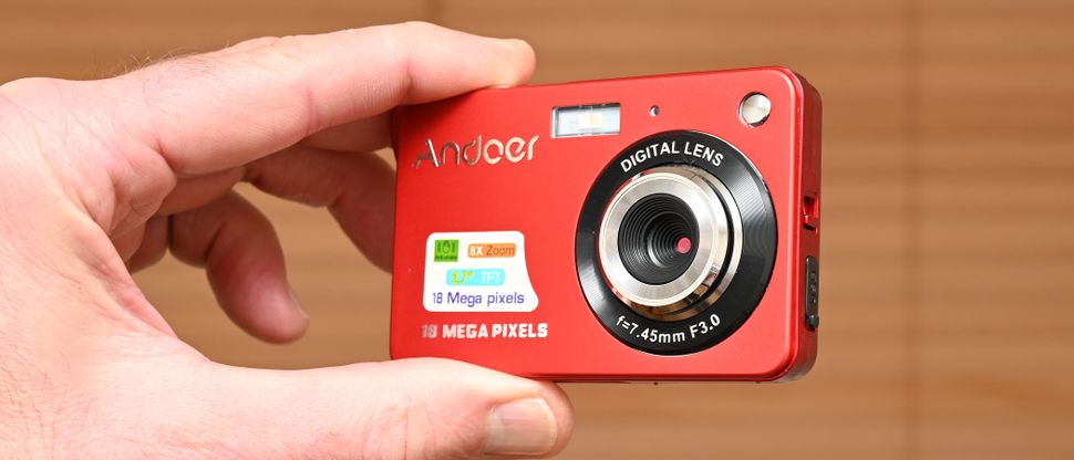 Andoer Digital Camera 18MP review: definitely cheap, but is it cheerful ...