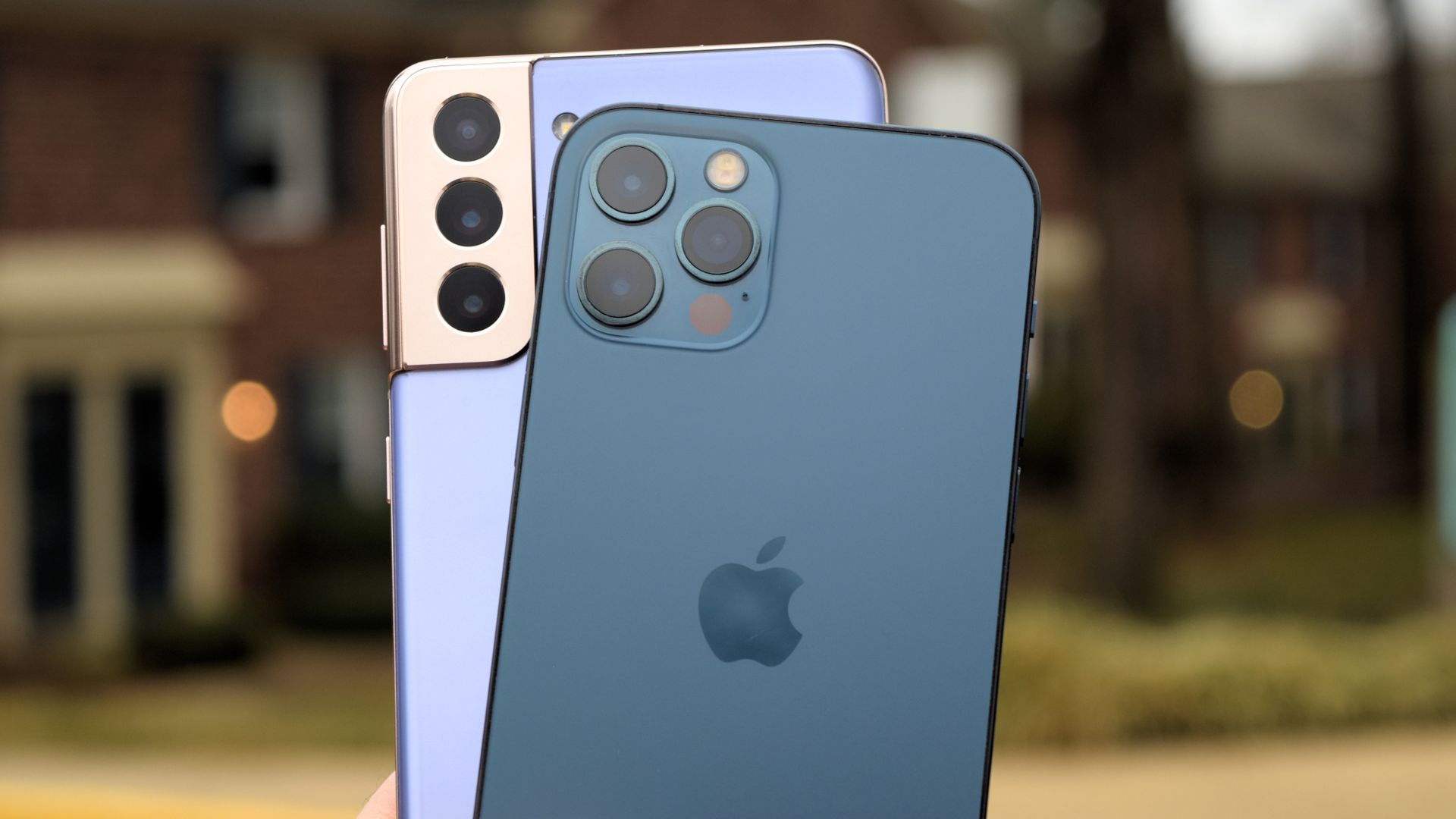 New study reveals huge reason to buy iPhones over Samsung Galaxy | Tom ...