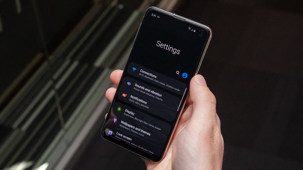 Samsung Galaxy S10e review | Tom's Guide