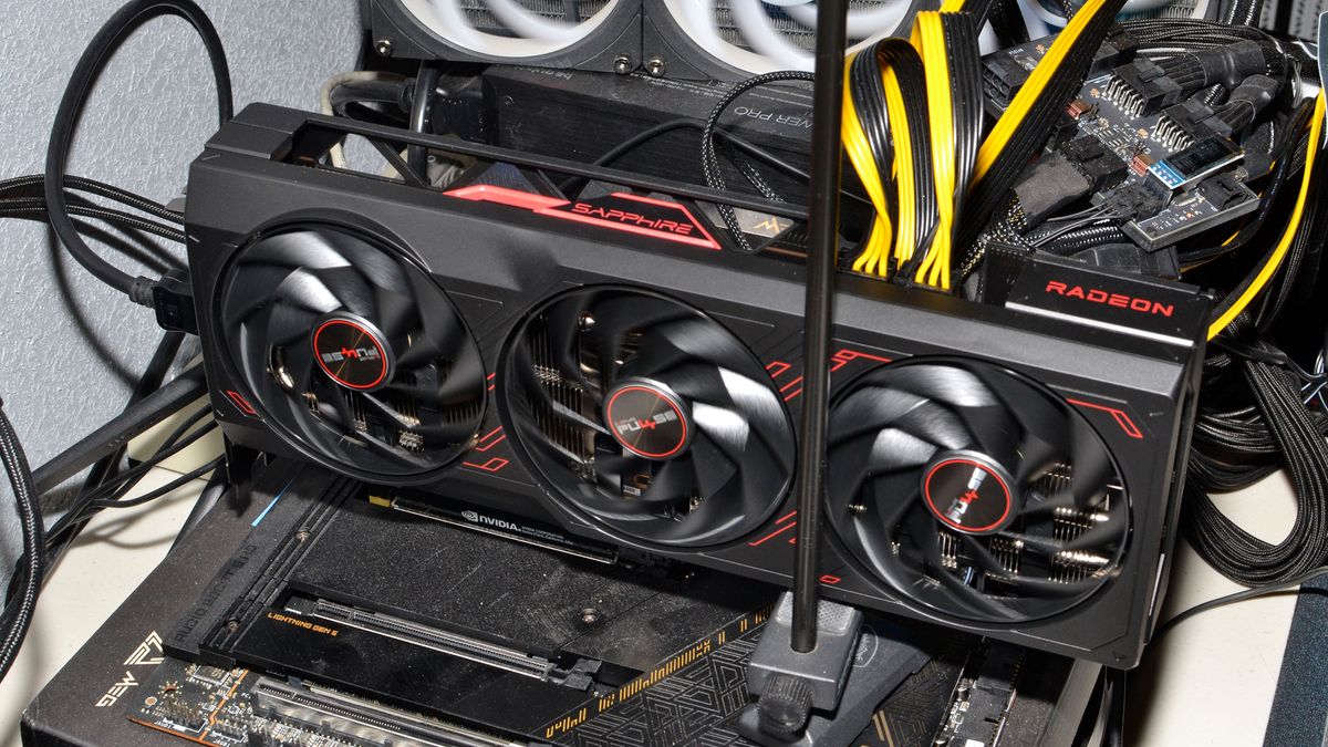 Sapphire Radeon RX 7900 GRE Pulse and Test Setup - AMD Radeon RX 7900 ...