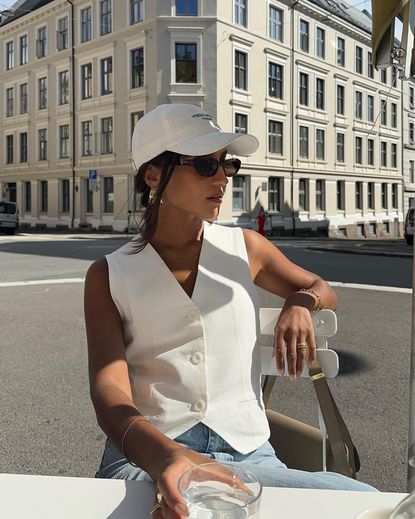 Baseball Caps Are the Accessory Trend of Choice for Fashion People ...