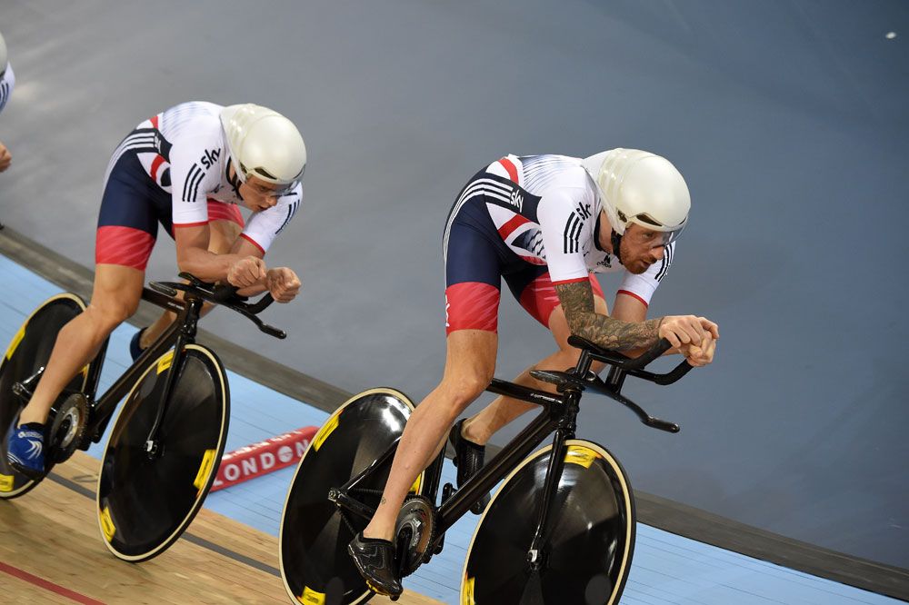 Track Worlds day one: Mixed day for GB as team pursuit go fastest ...