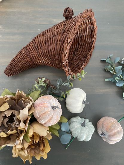 How to make a Cornucopia centerpiece for Thanksgiving | Real Homes