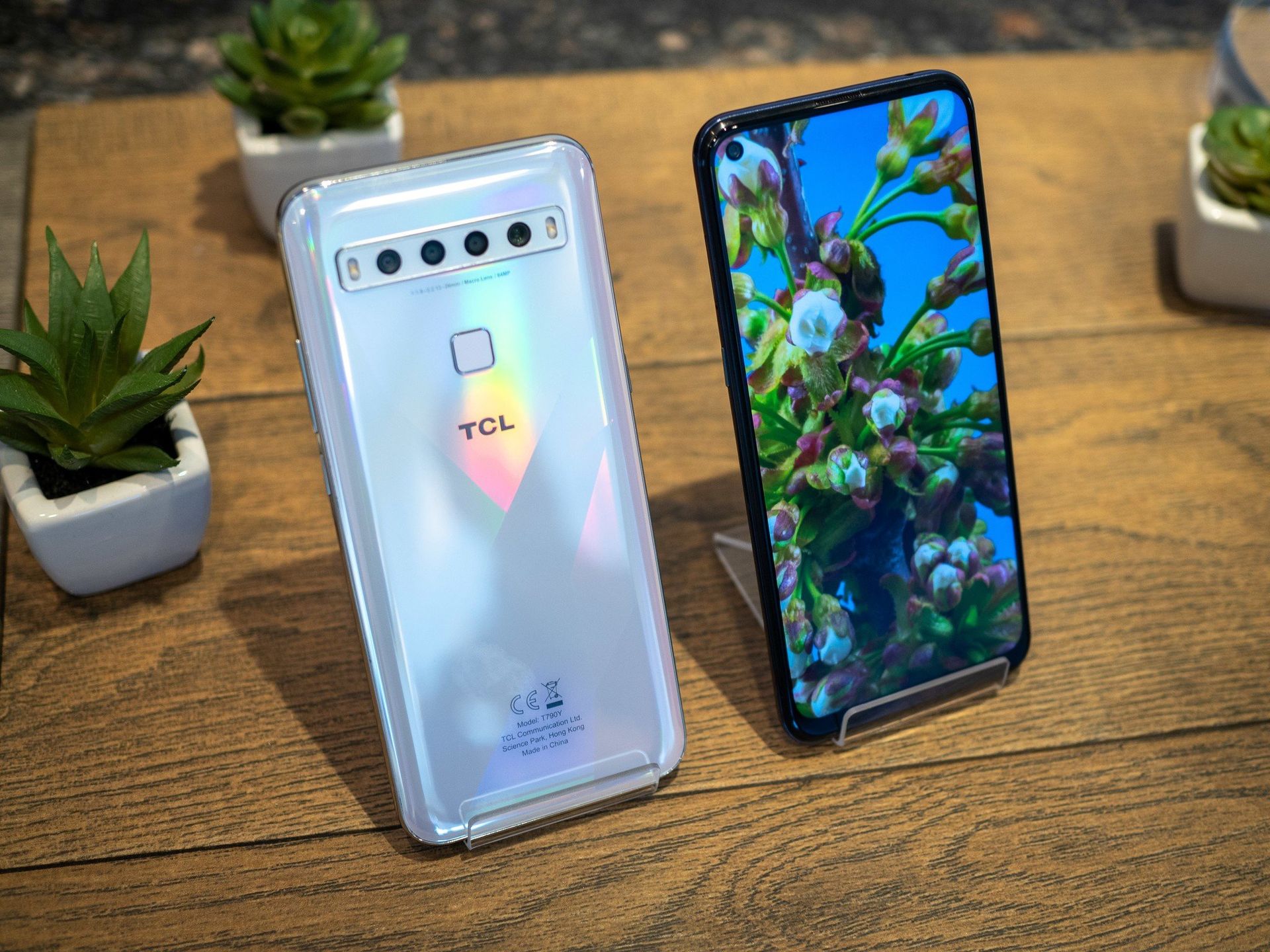 TCL's first 5G phone will be under $500, run on Snapdragon 765 ...