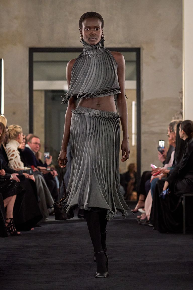 Alaïa Fall 2025 Runway Review | Who What Wear