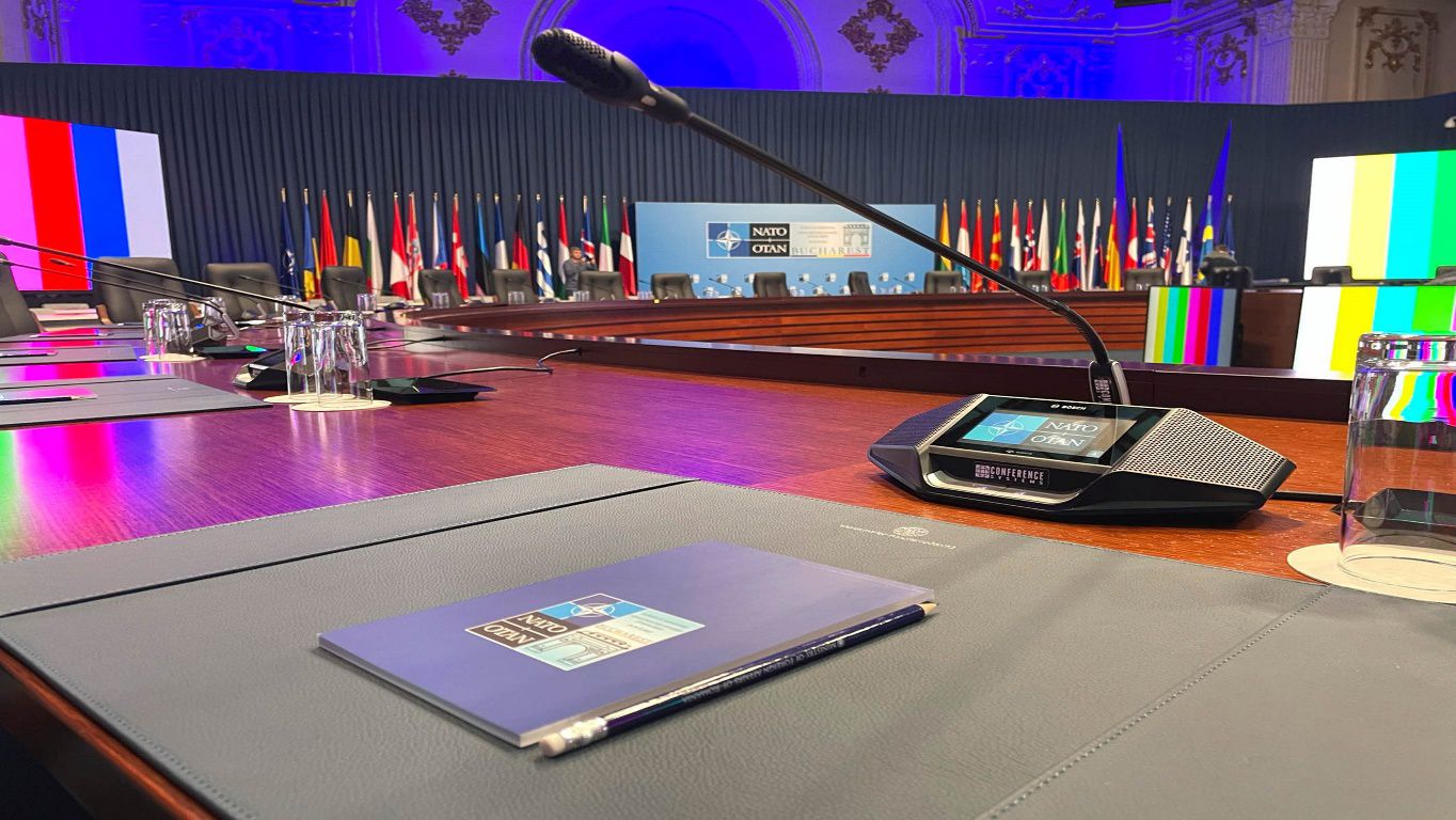 How a Dicentis Conference System Facilitates Top-Level Meetings | AVNetwork