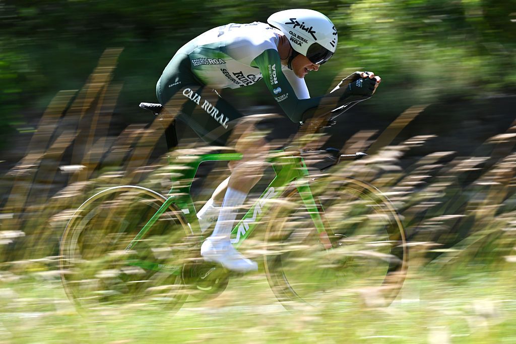 Abel Balderstone surprises favourites with victory amidst scenes of ...
