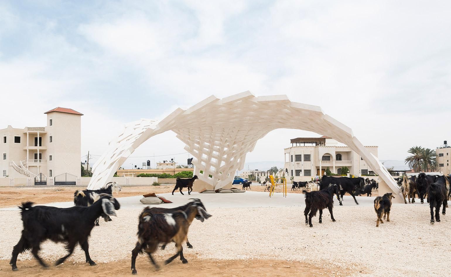 Desert architecture | Wallpaper