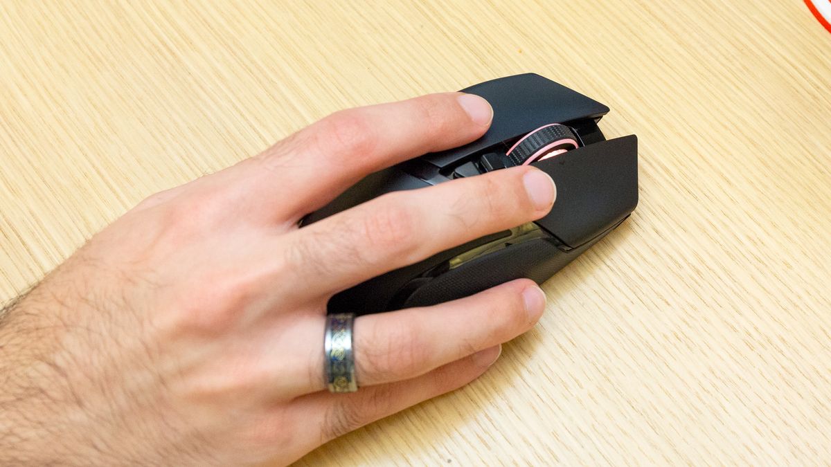 Razer Basilisk Ultimate Review | Tom's Guide