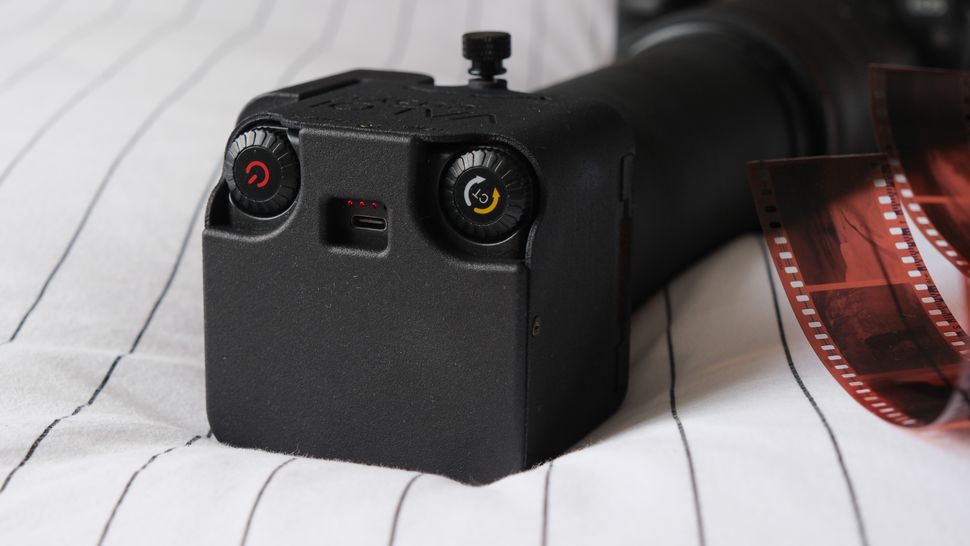 Valoi Easy35 film scanner review: reinventing camera scanning | Digital ...