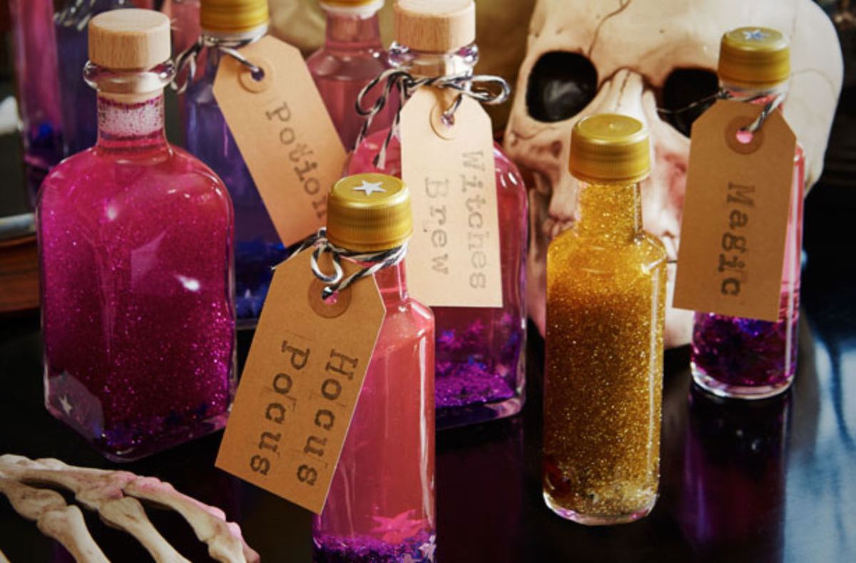 Halloween witch's potions | GoodtoKnow