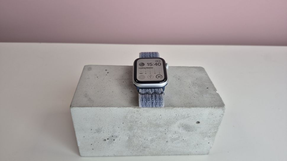 Apple Nike Sport Loop review: a flexible, fabric watch strap, crafted ...