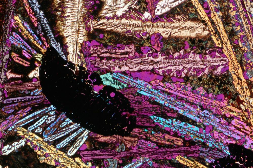 Gallery: Hidden Rainbows in Ordinary Rocks | Live Science