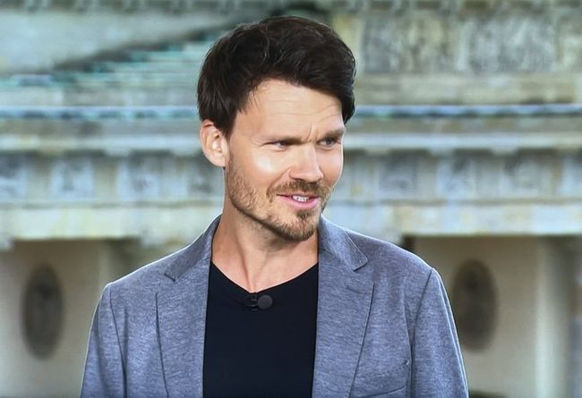 Who is Danny Rohl? Sheffield Wednesday manager featuring heavily on ITV ...