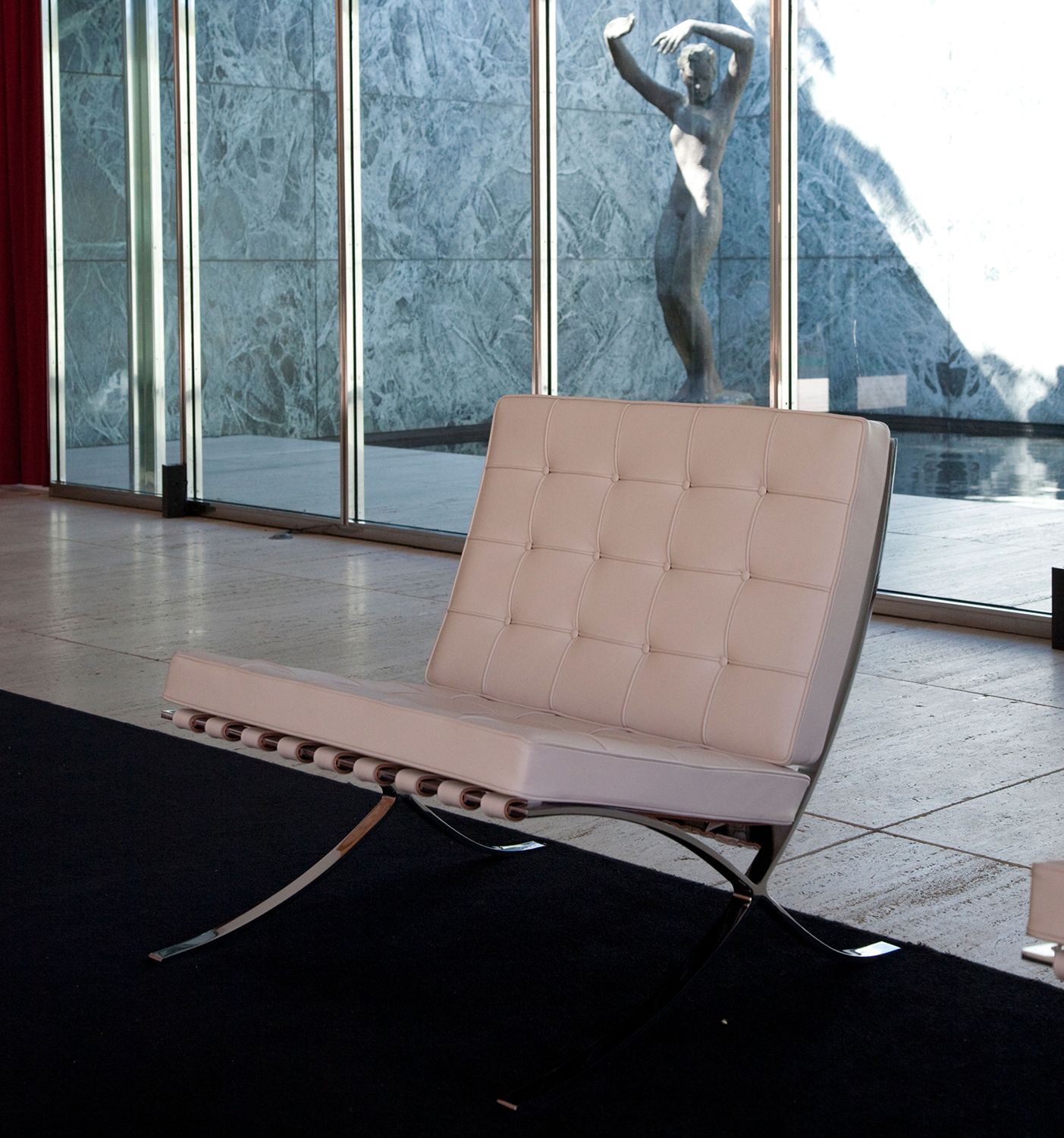 The Barcelona Chair: all you need to know | Livingetc