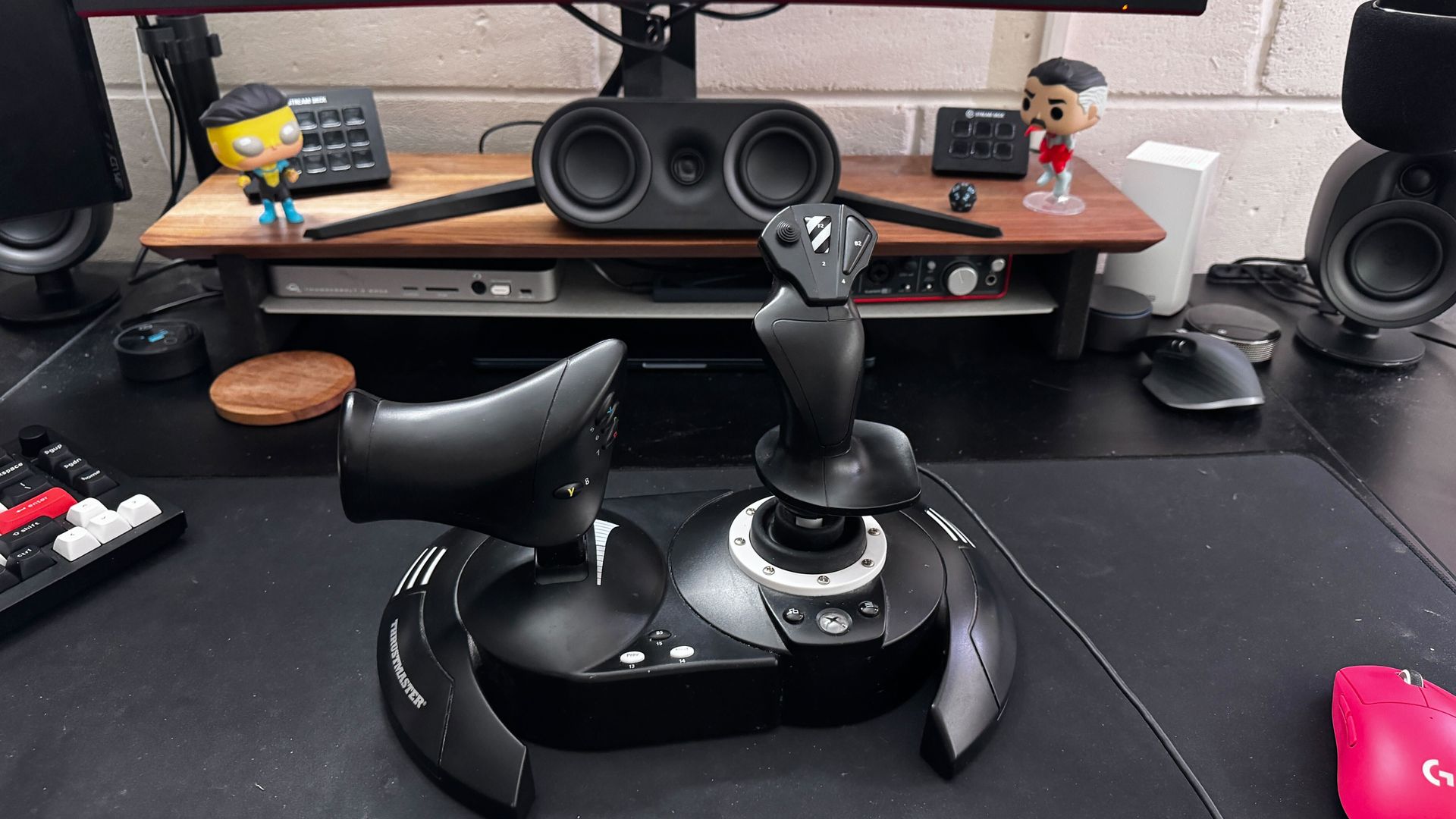 Thrustmaster T.Flight Hotas One review: a great beginner's flight stick ...