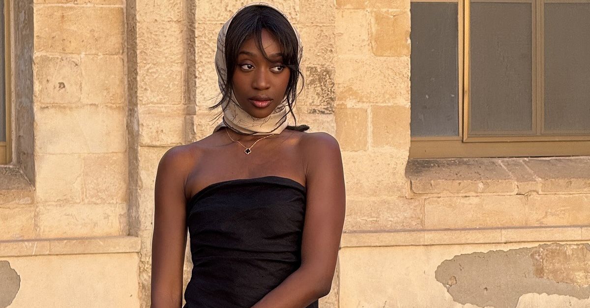 Unexpected Raffia Bag Outfit Ideas From Fashion Experts | Who What Wear
