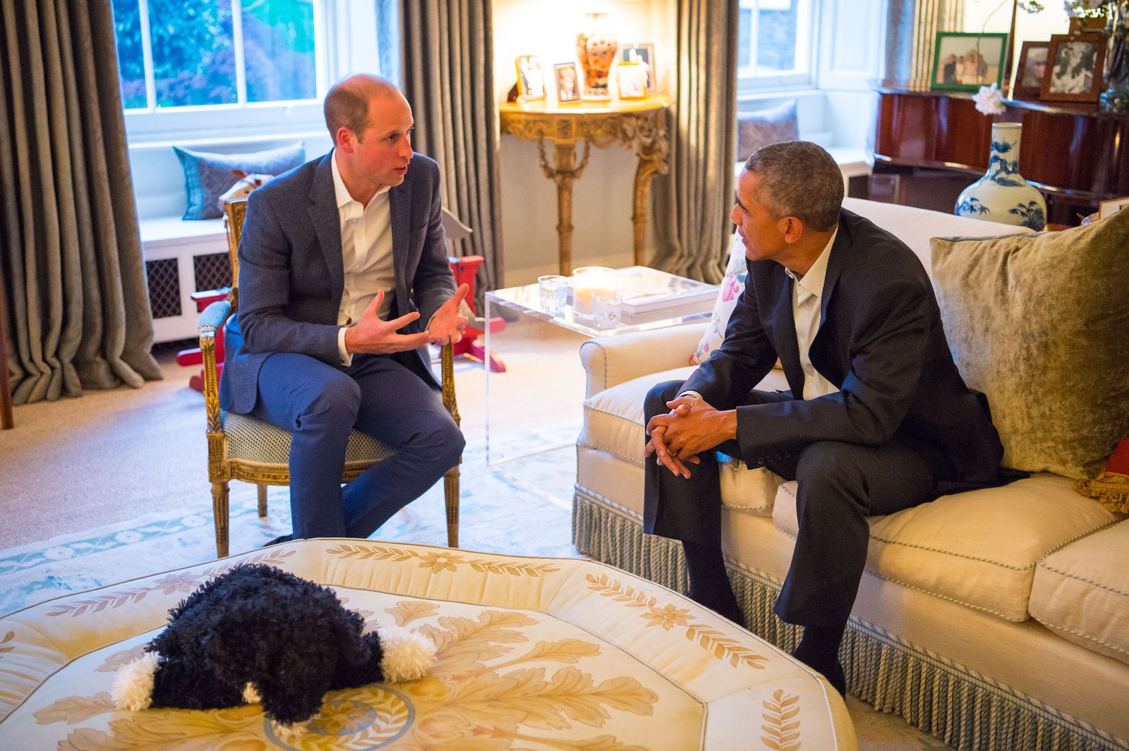 Kate Middleton's sitting room features this standout furniture piece ...