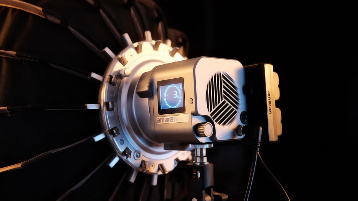 Amaran 60d S review: a small but accurate video light | Digital Camera ...