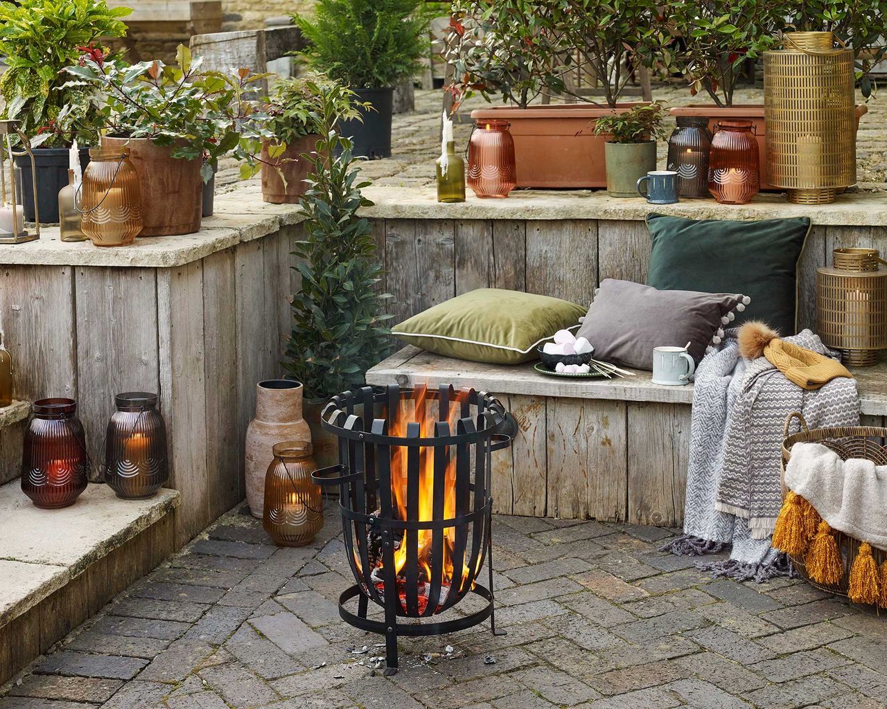 Winter patio ideas: 11 ways to make the most of your backyard in cooler ...