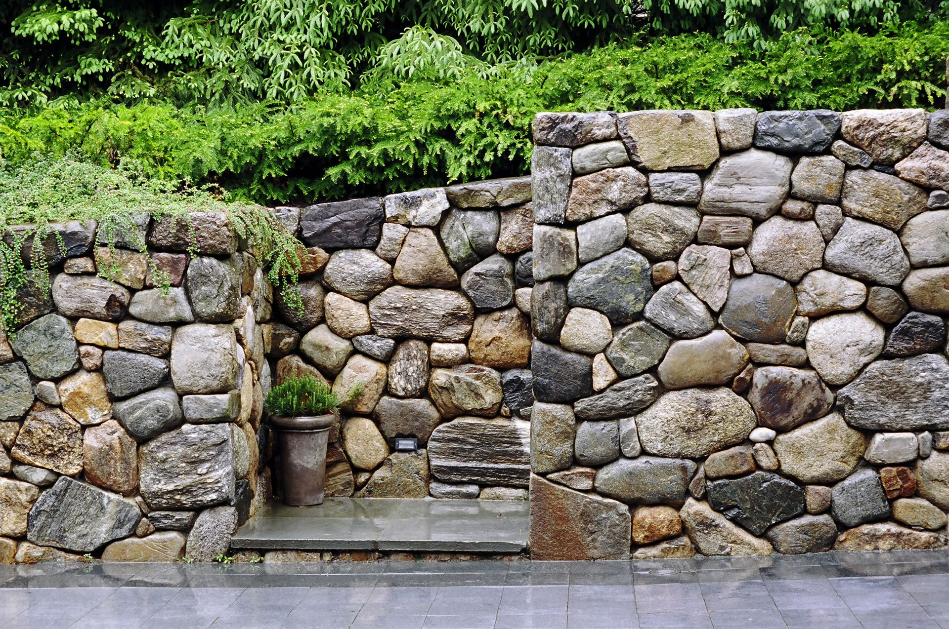 Garden wall ideas from the top landscape designers | Livingetc
